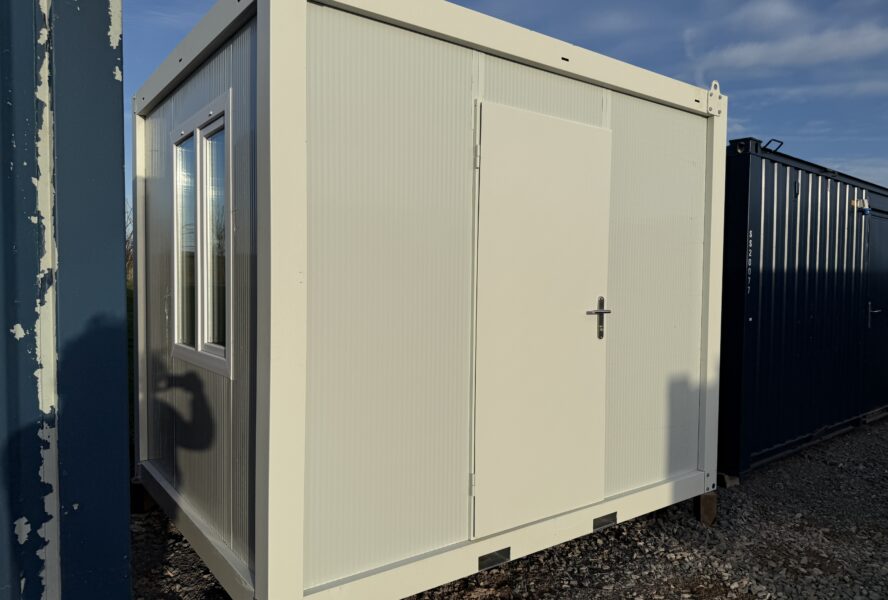 New Security Gatehouse – 4’x4′ - Cabins GB